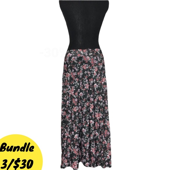 Emily Stacy | Skirts | Emily Stacy Floral Skirt | Poshmark